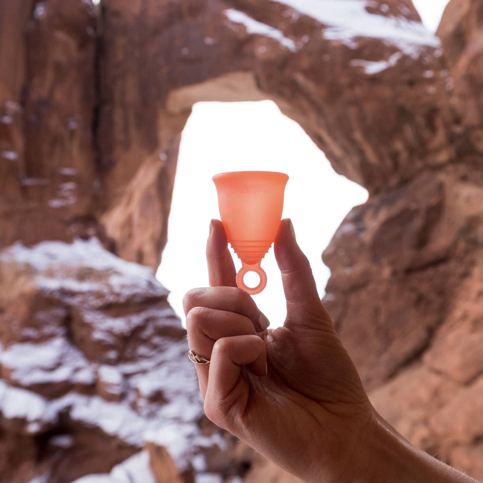 Silicone Ring Menstrual Cup with Loop Pull Stem | Peachlife – Peachlife Inc